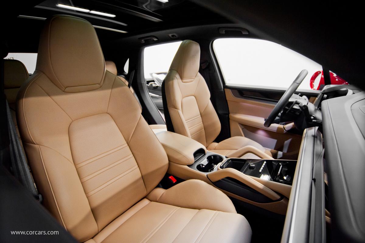 2024 cayenne interior
