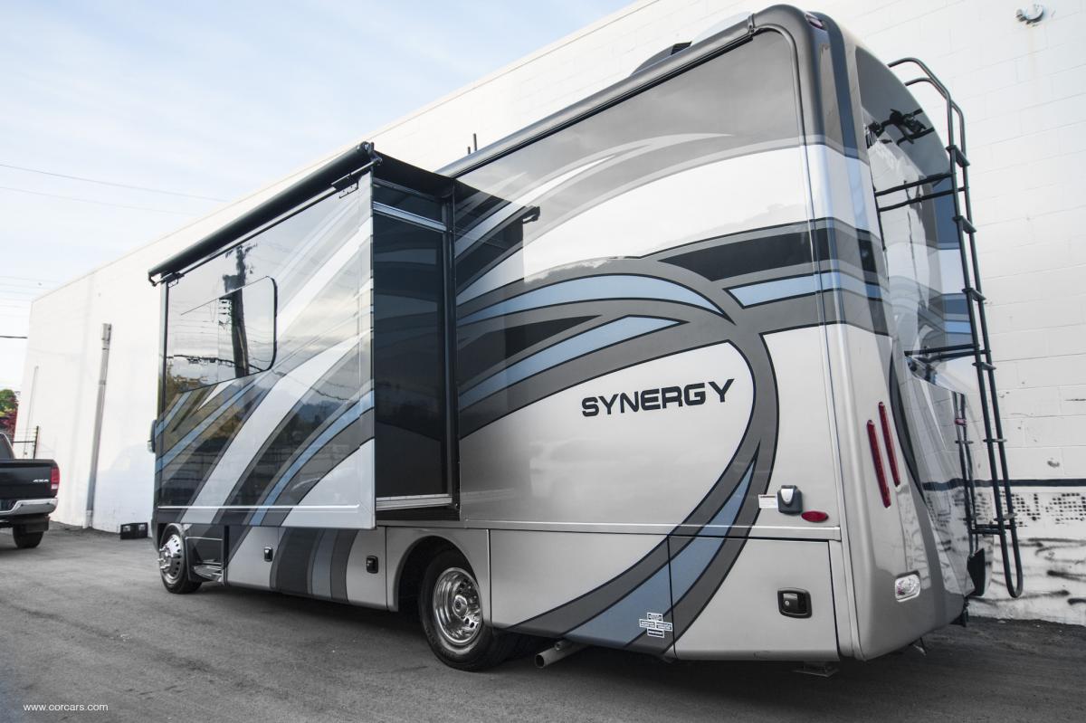 2018 Mercedes-Benz Thor Synergy JR24 | Cor Motorcars